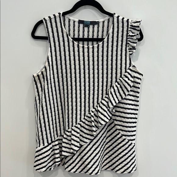 Eva Franco | Tops | Eva Franco Black And White Asymmetrical Ruffled Top ...